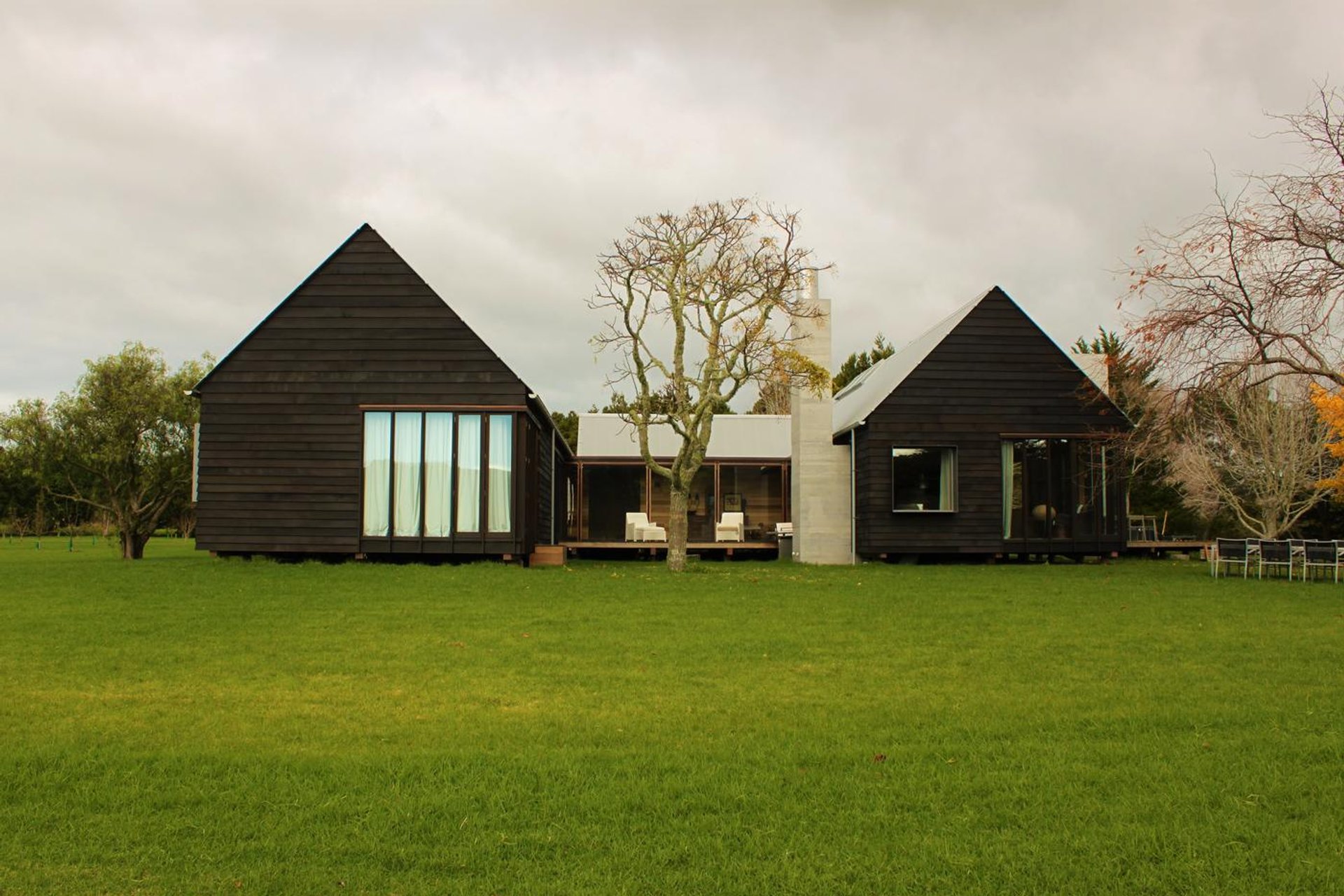 Point Wells House | Point Wells, Auckland by Lindesay Construction ...