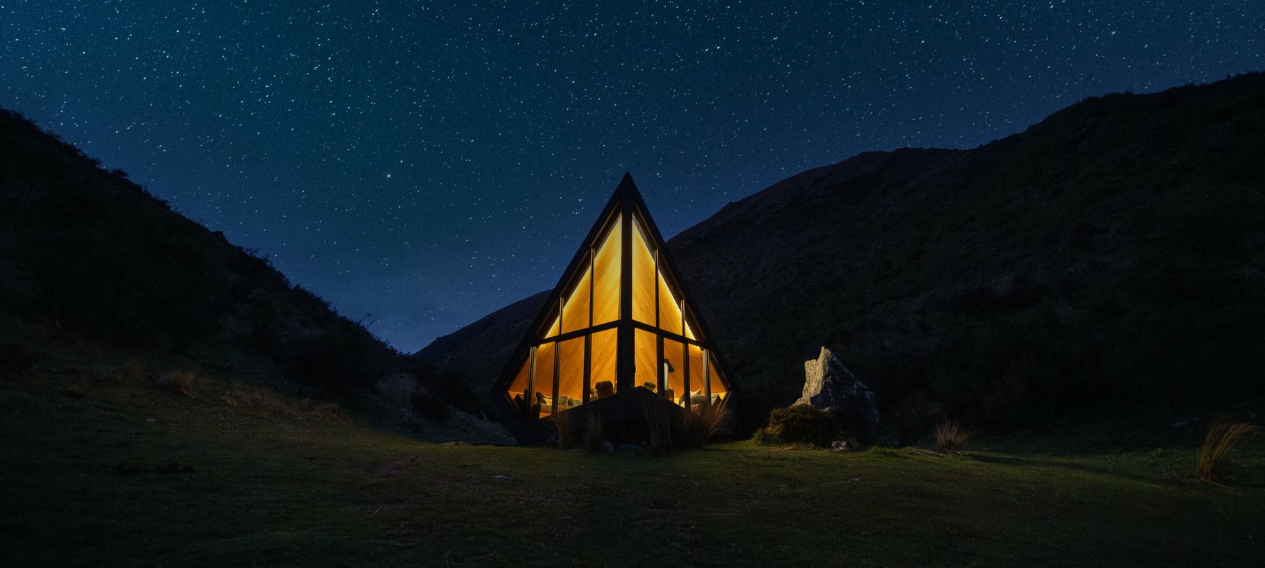 Dining off the beaten track: the diamond-shaped cabin designed for ...