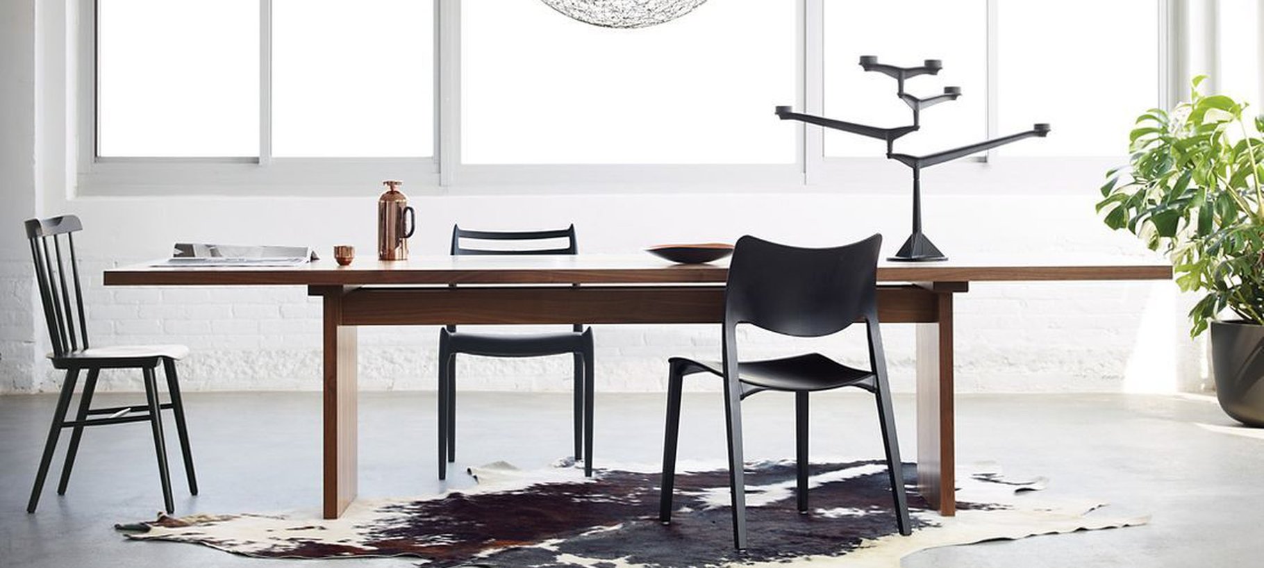 What Goes in a Dining Room? 13 Essentials for Superb Styling