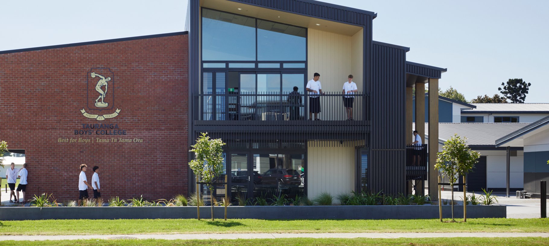 UNEX Balustrade Enhances Outdoor Learning at Tauranga Boys College