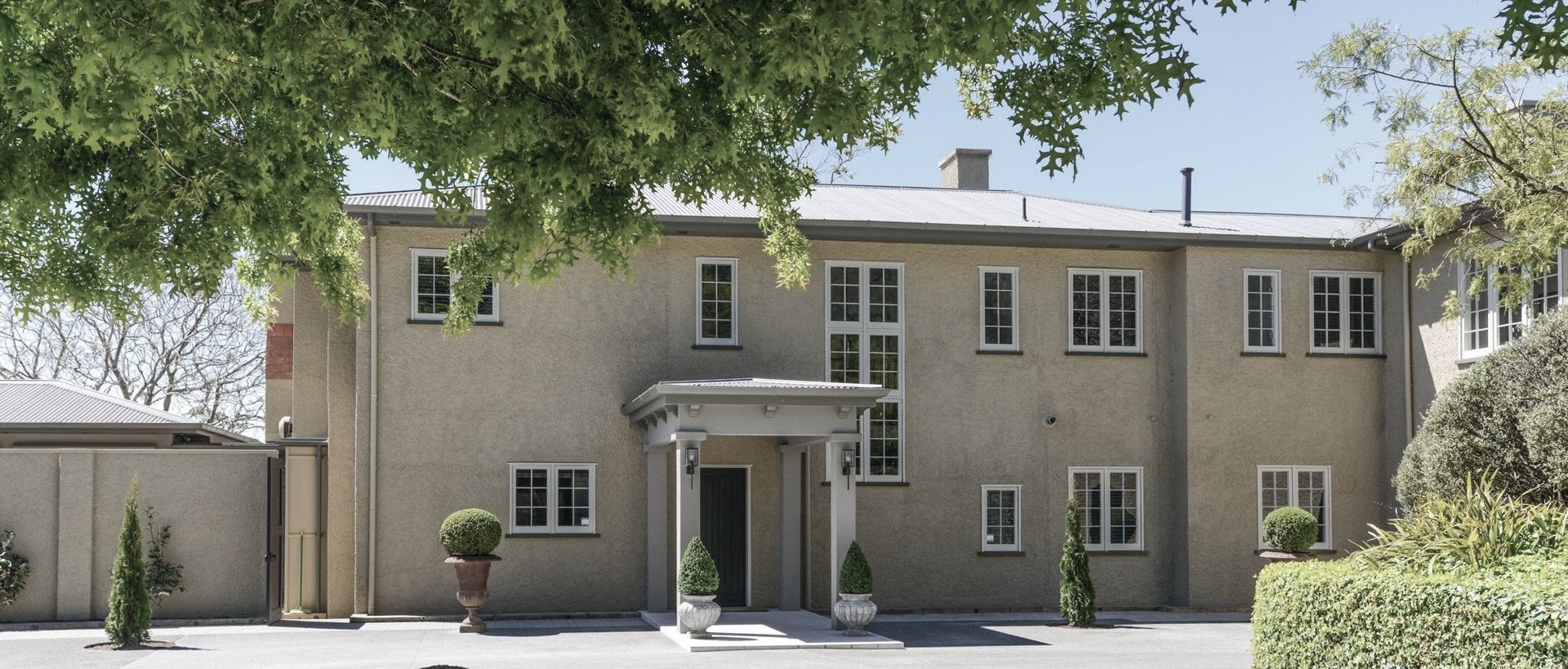 Summerlee, Hawkes Bay Lodge by Venia Design | ArchiPro NZ