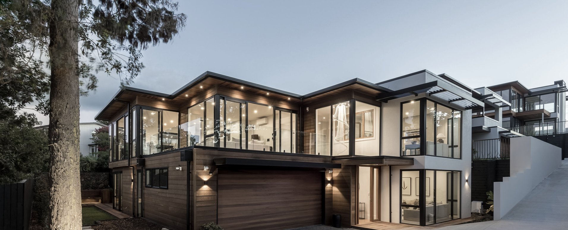 Takapuna by Mike Hollman Photography | ArchiPro NZ