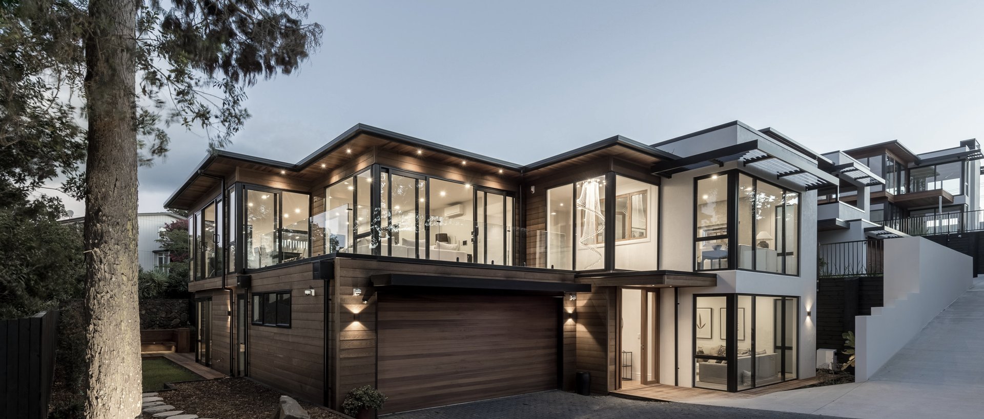 Takapuna by Mike Hollman Photography | ArchiPro NZ