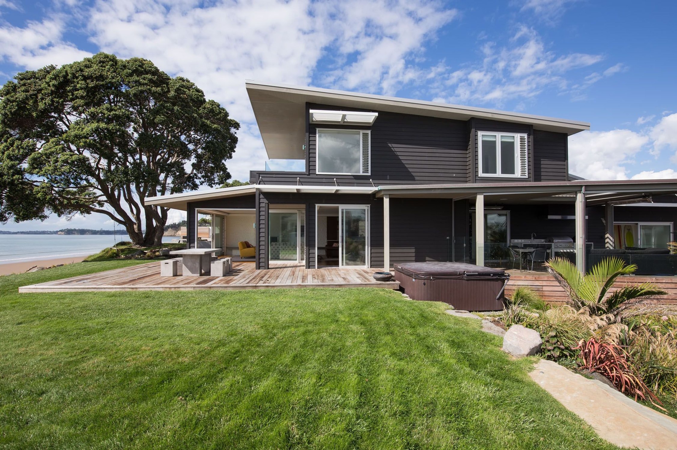 Red Beach House - ARCreate | ArchiPro NZ