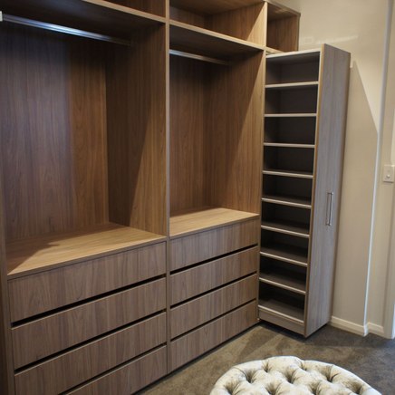 Pull Out Full Length Mirror | ArchiPro NZ