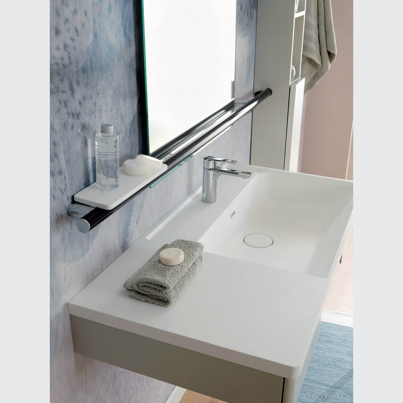 Ponte Giulio Console Bowl Composite Mineral, HUG Collection | ArchiPro NZ