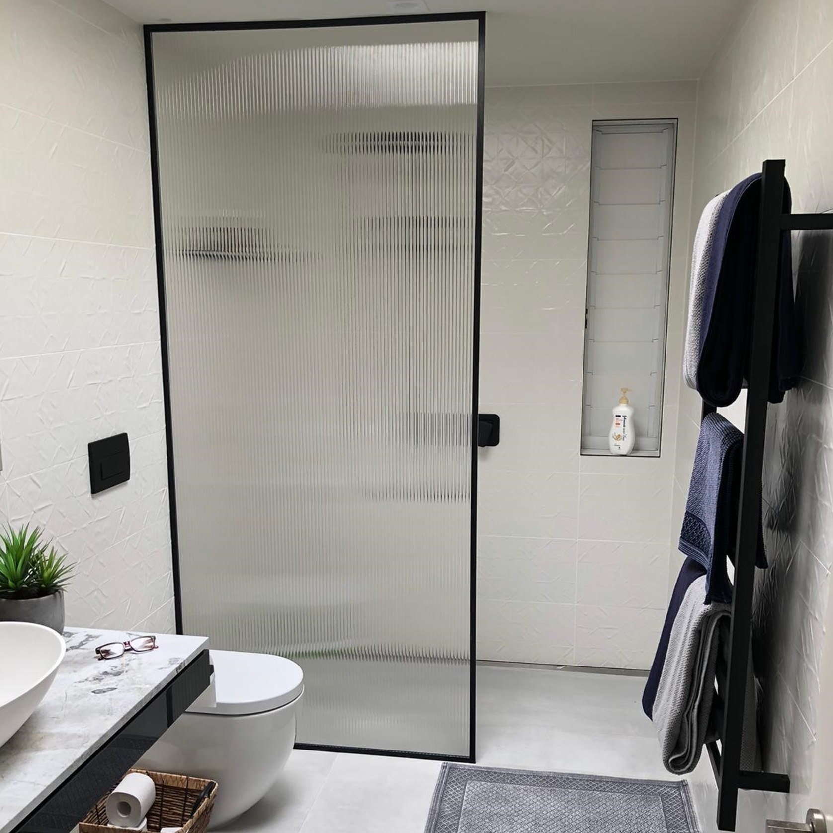 Fluted Shower Screens | ArchiPro NZ