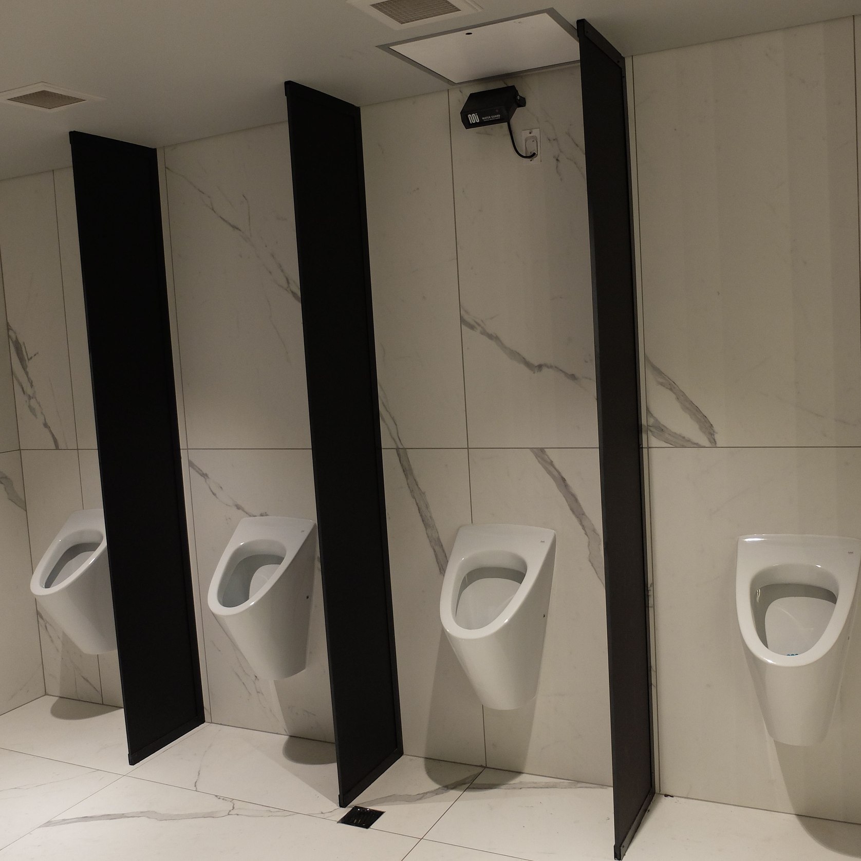 RAK Series Wall Hung Urinal | ArchiPro NZ