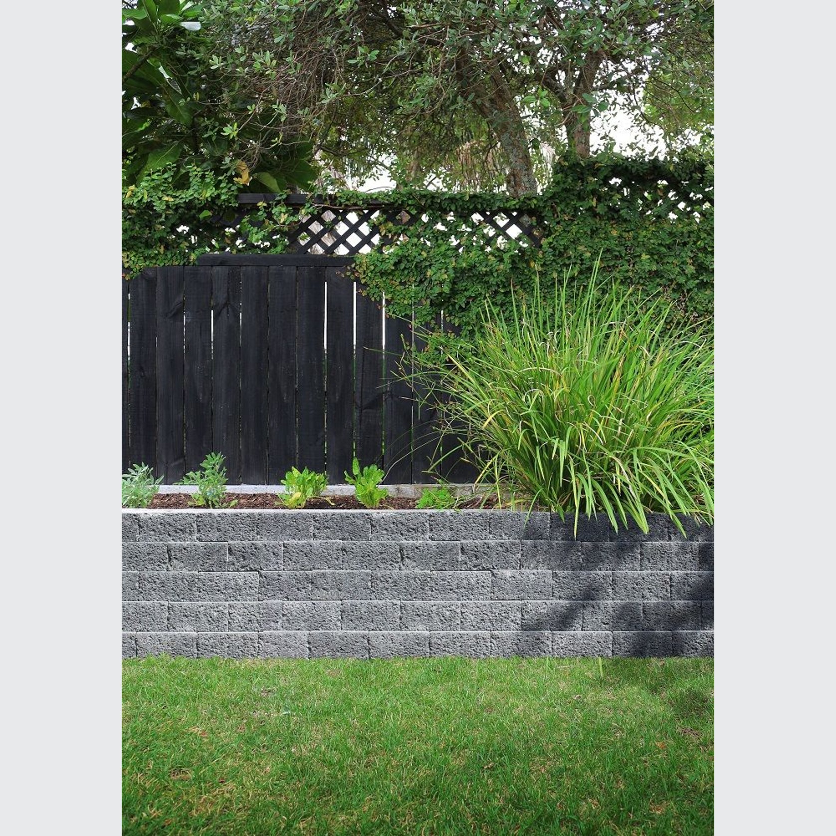 Sedona Stone® Straight Faced | Retaining Walls | ArchiPro NZ