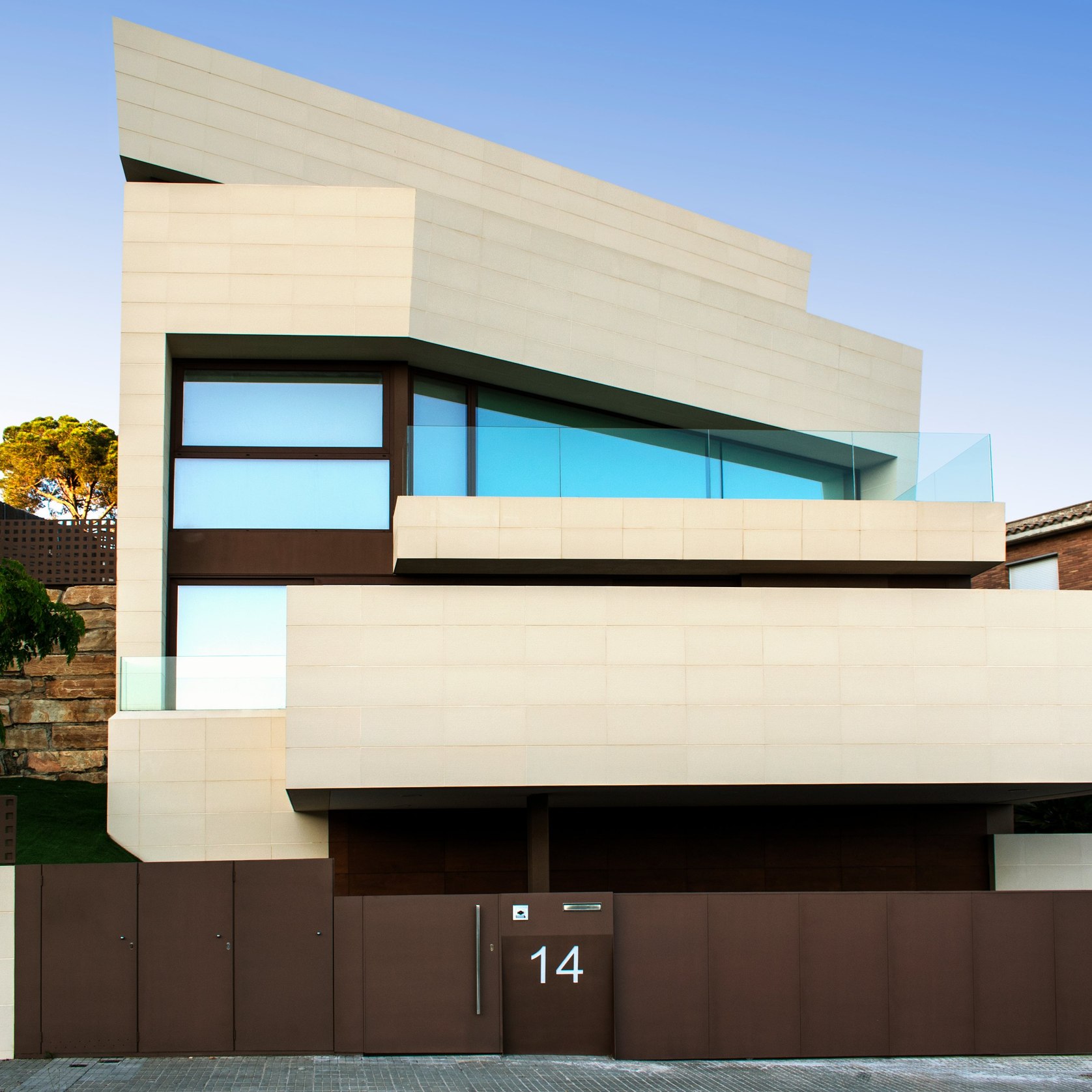 Frontek Porcelain Facades | ArchiPro NZ