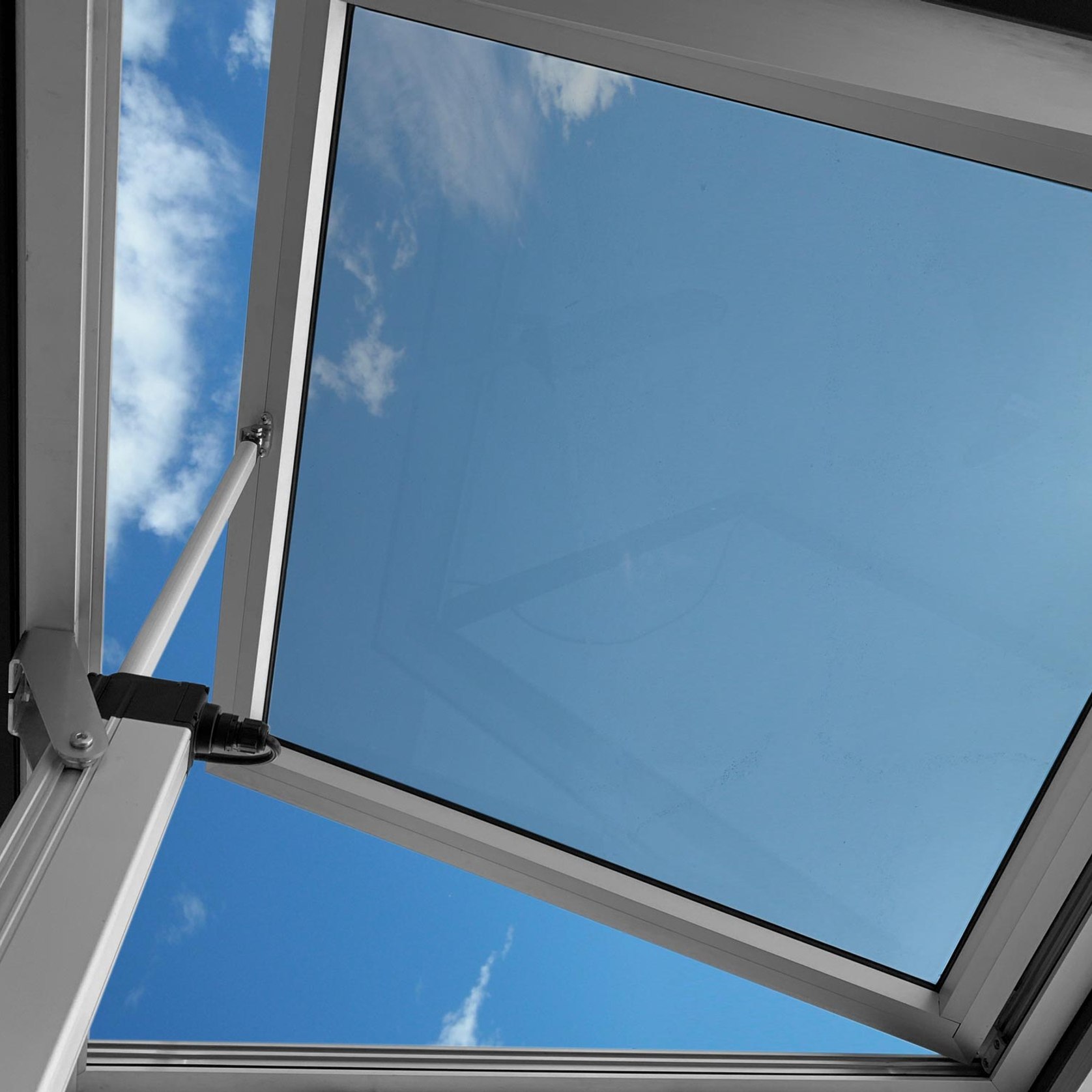 TOPP S80 Linear Stem Actuator 230v, Stroke 200mm | ArchiPro NZ