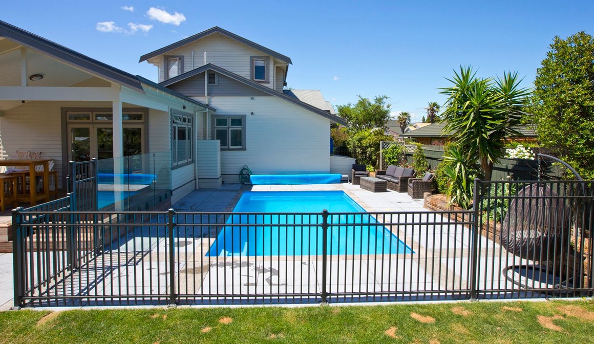 Aluminium Pool Fencing, aluminium Balustrades NZ | ArchiPro NZ