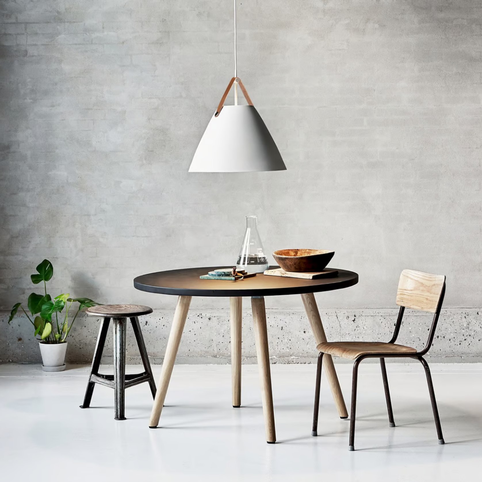 Strap 48 Pendant | ArchiPro NZ