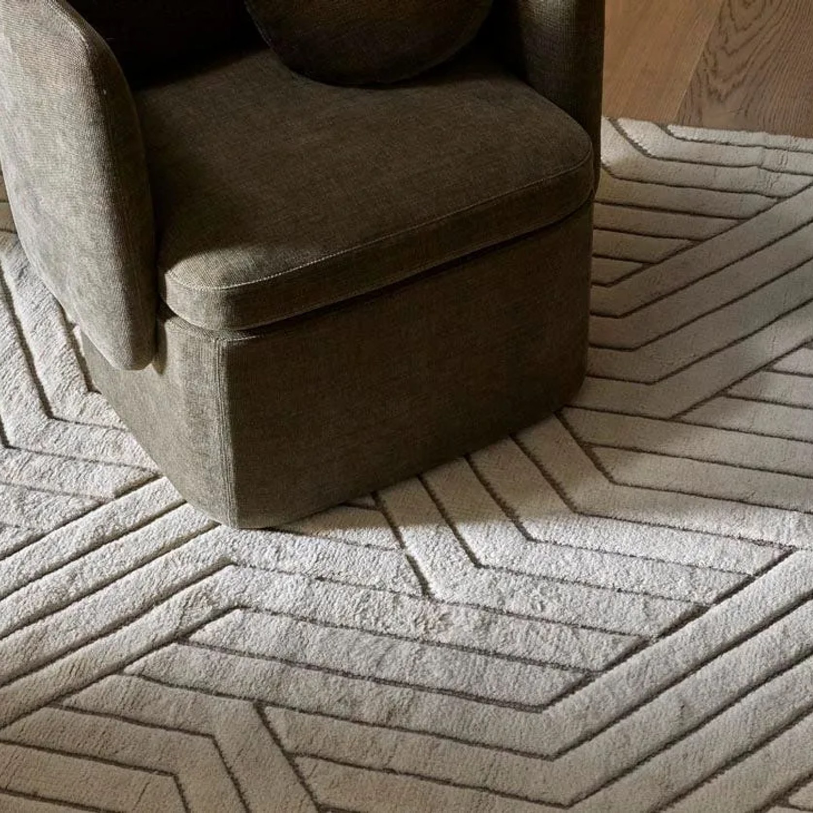 Soren Liv Bower Criss Cross Rug - Ivory | 100% Wool | ArchiPro NZ