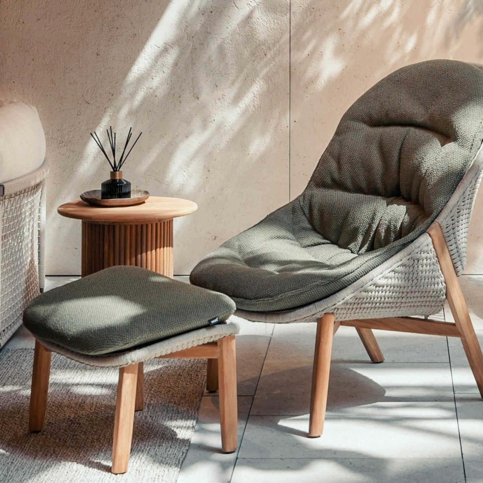 Elio Lounge Chair | ArchiPro NZ