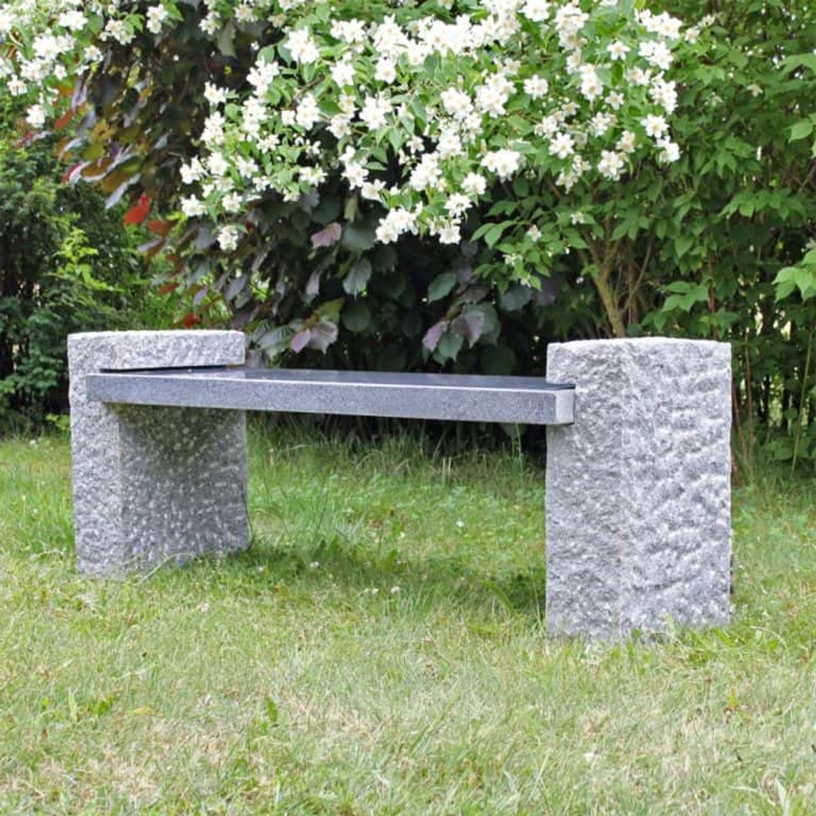 Moderna Granite Bench | ArchiPro NZ