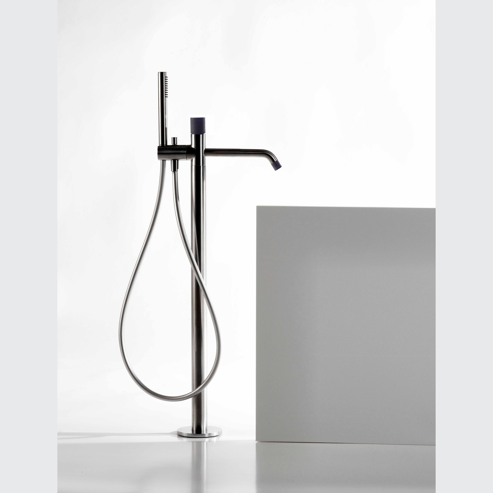 R261 Free Standing Bath Tap | ArchiPro NZ