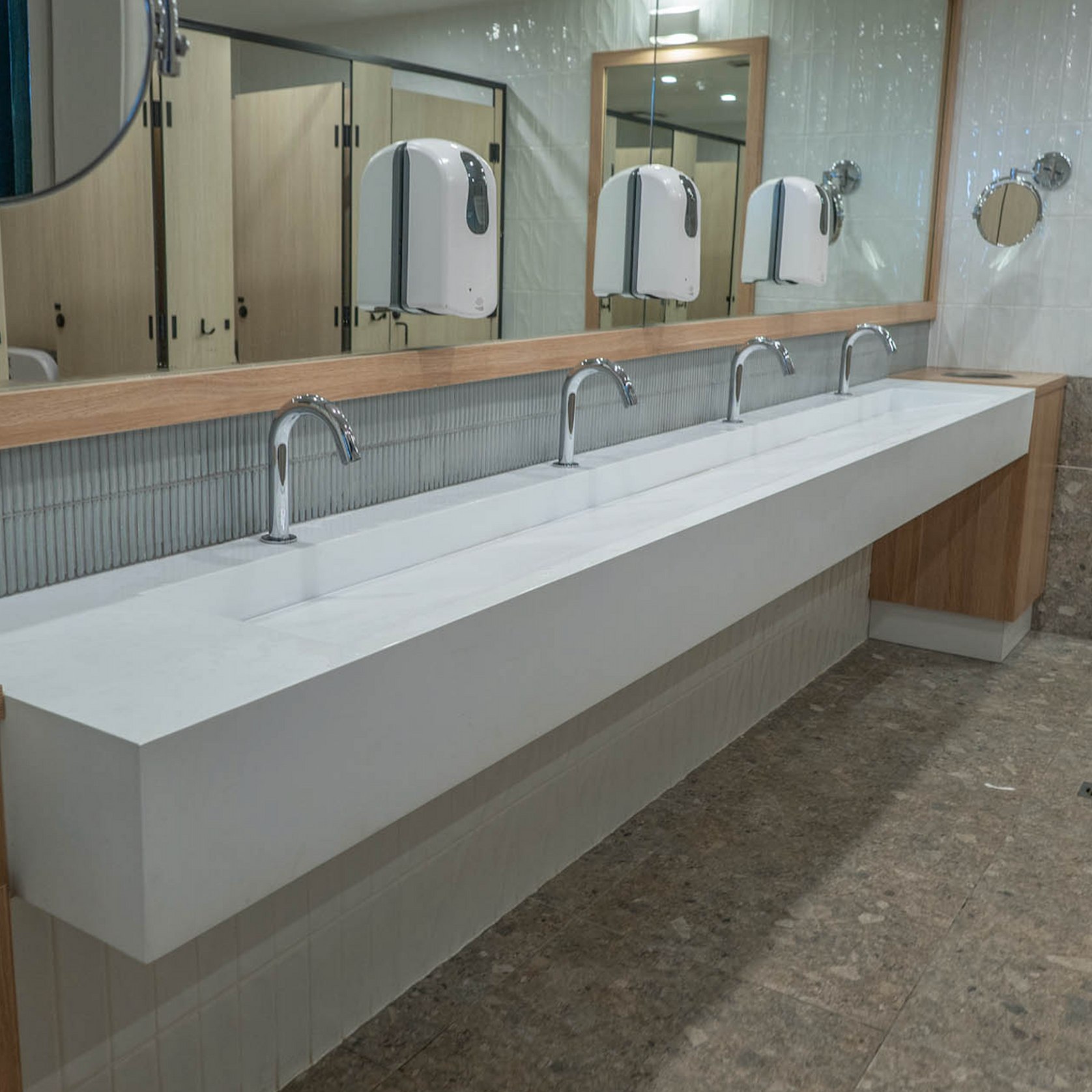 The Ramp Basin - Ramp Commercial 200 2400 | ArchiPro NZ