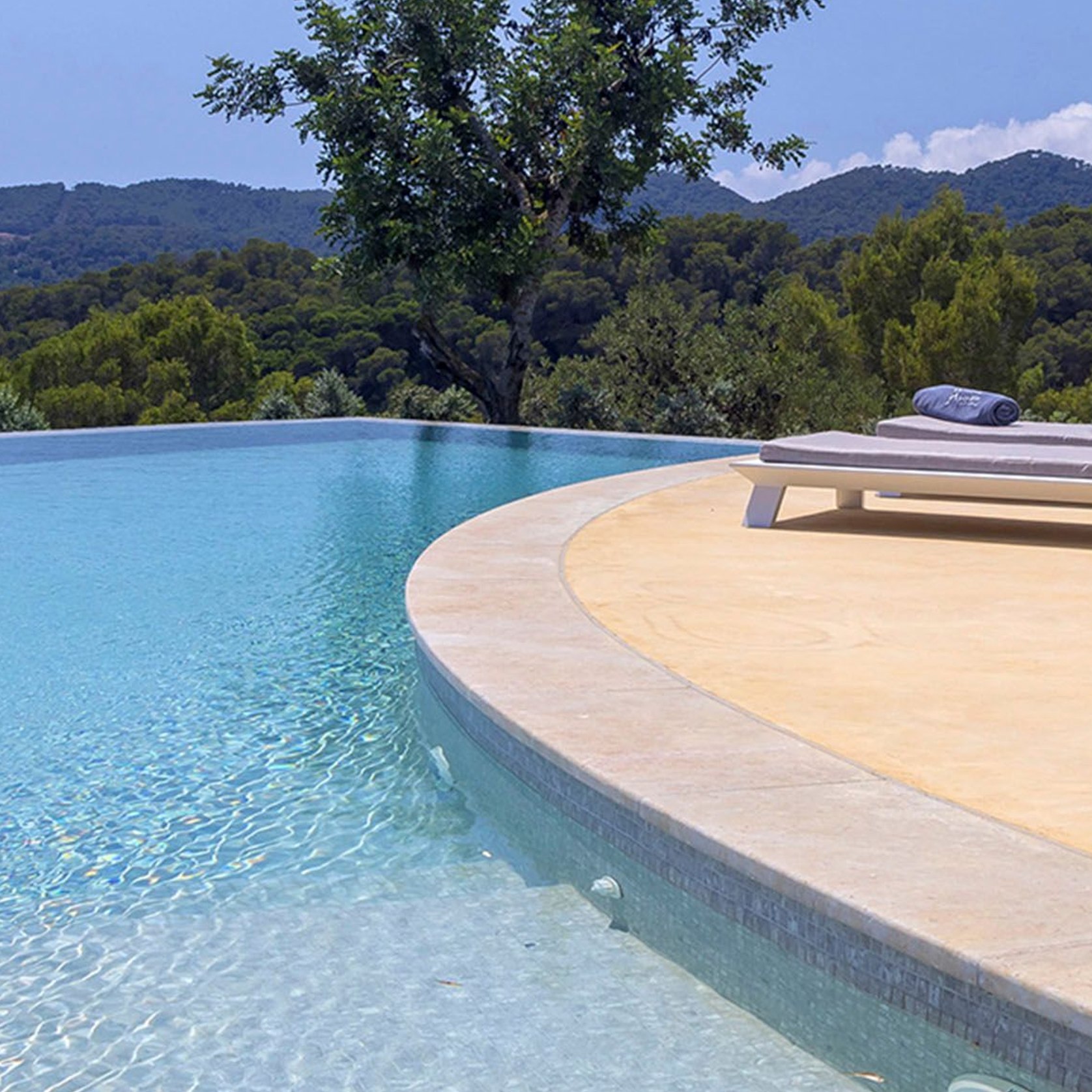 Ash Mosaic Tile | 50mm Zen Collection by Ezarri | ArchiPro NZ