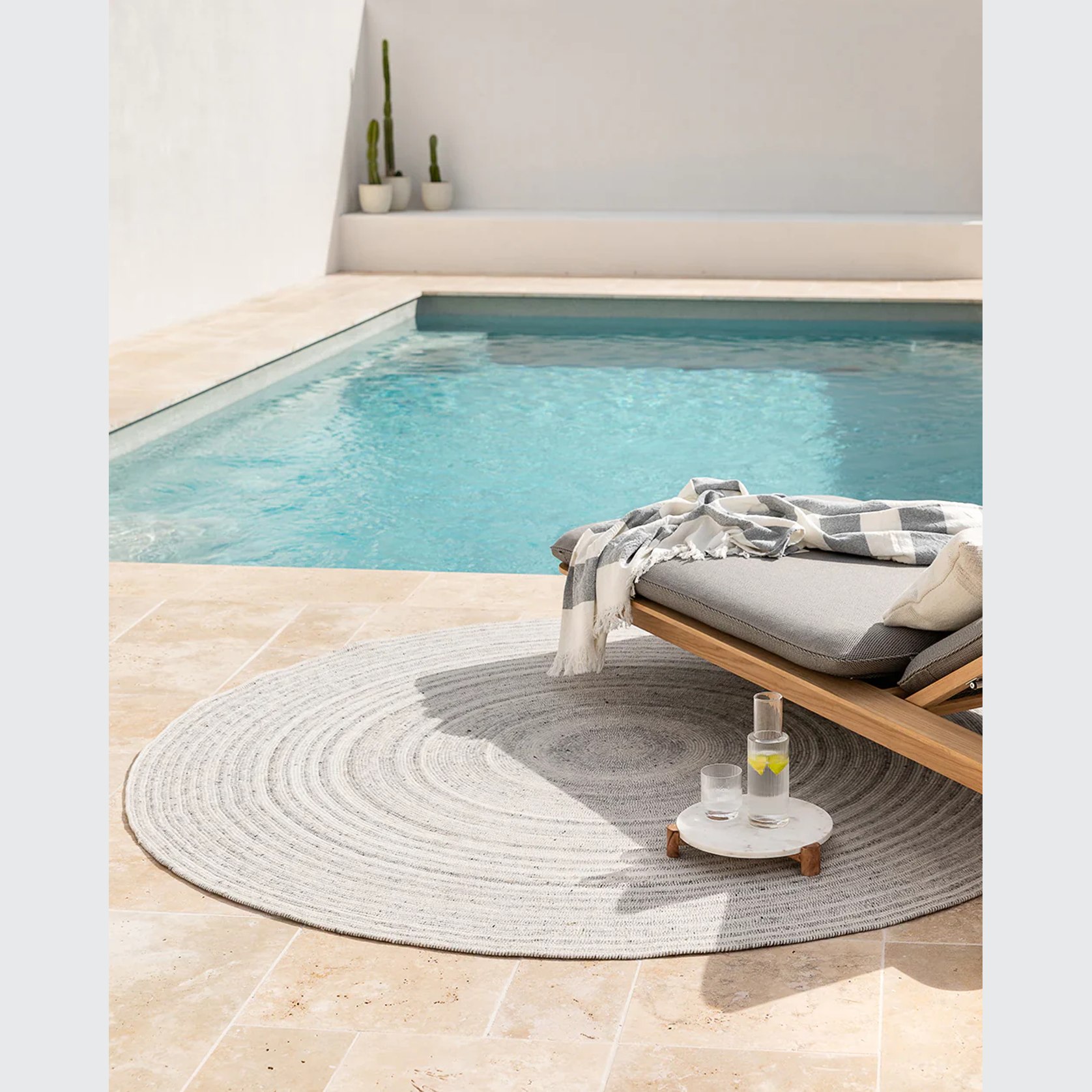 Baya Palm Cove Round Rug - Pumice | Indoor or Outdoor | ArchiPro NZ