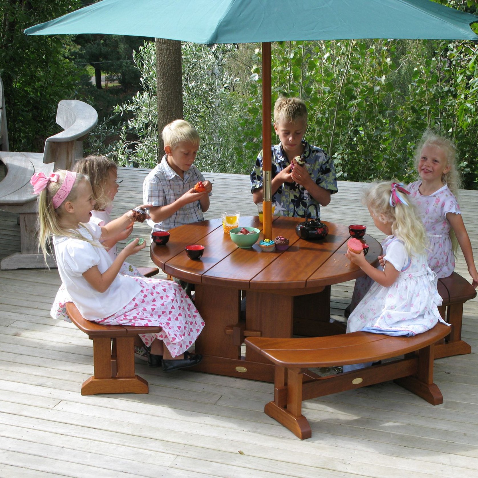 Round Table Suite Childrens | ArchiPro NZ