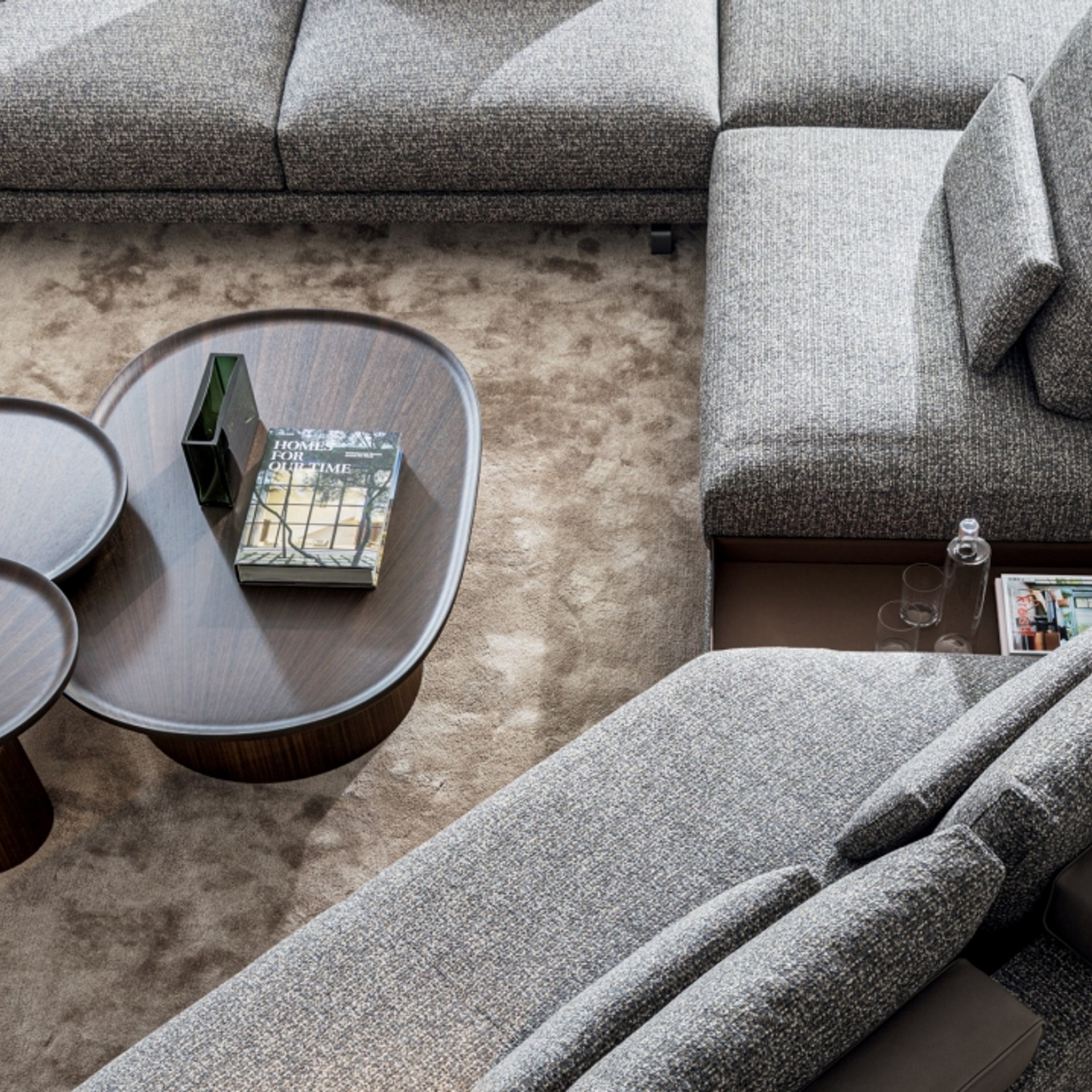 Louisa Small Table by Molteni&C | ArchiPro NZ