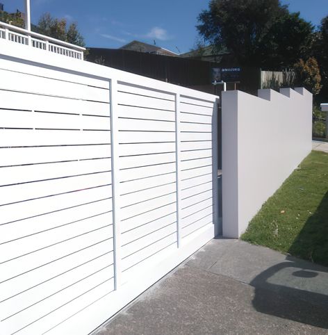 Slat Driveway Gates | ArchiPro NZ