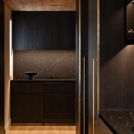 Cinnamon Triba Shinnoki Prefinished Timber Veneer - Timber NZ | ArchiPro NZ