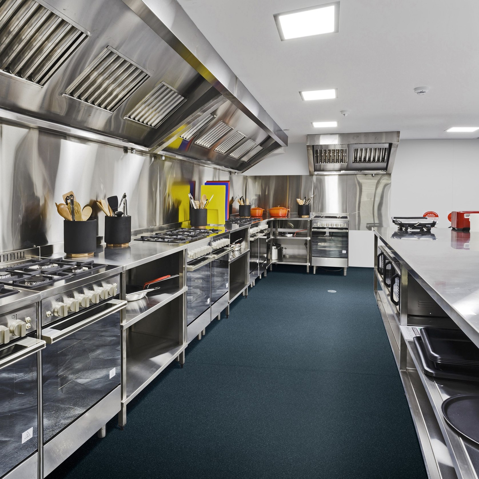 Altro Stronghold™ K30 - R12 Commercial Kitchen Flooring | ArchiPro NZ