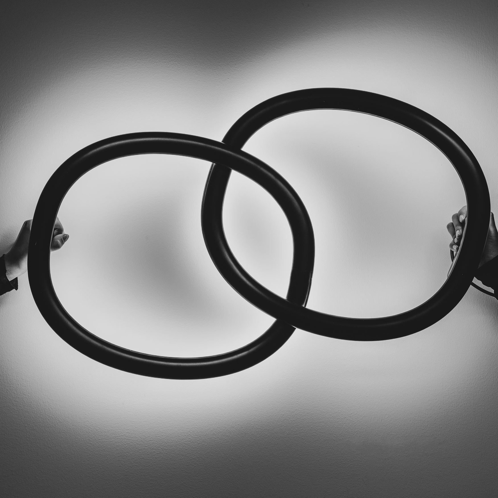 2 Ring Shaped Intertwined Wall Light | ArchiPro NZ