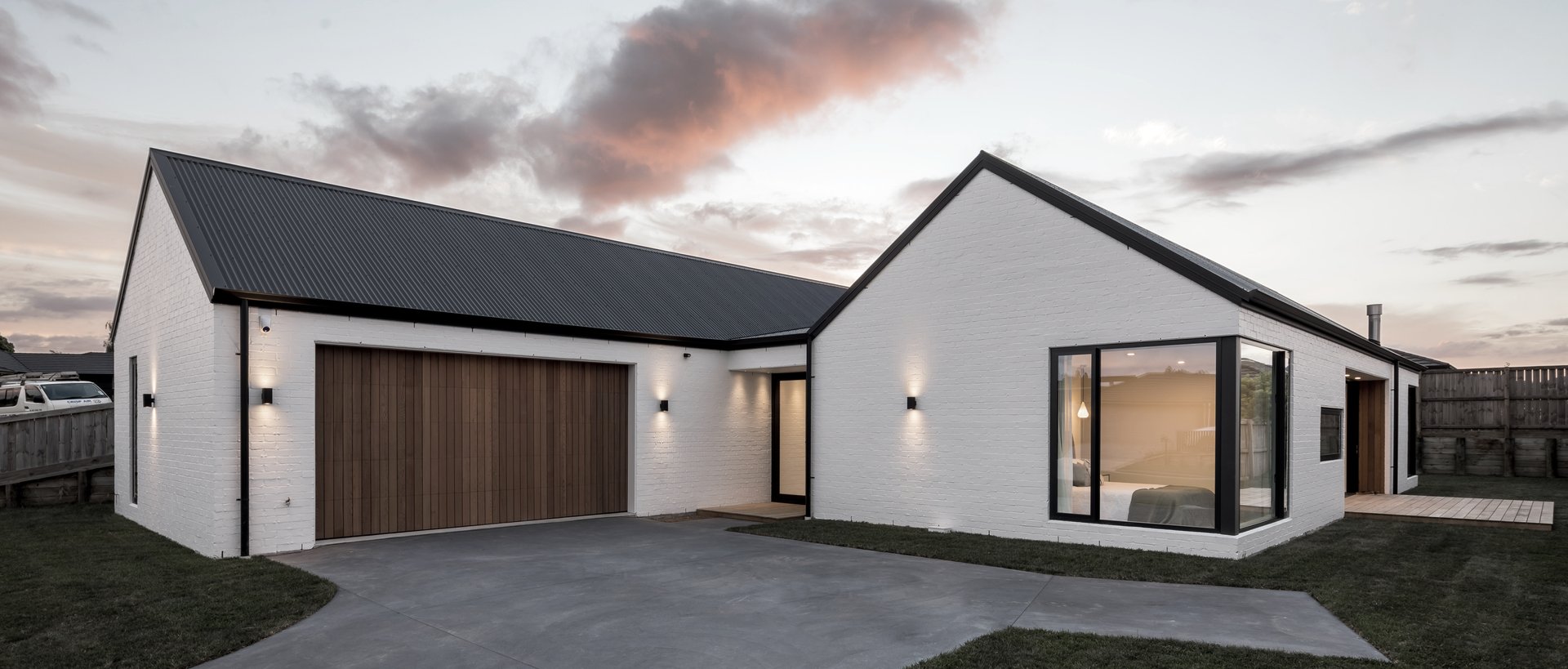 About Iconic Construction