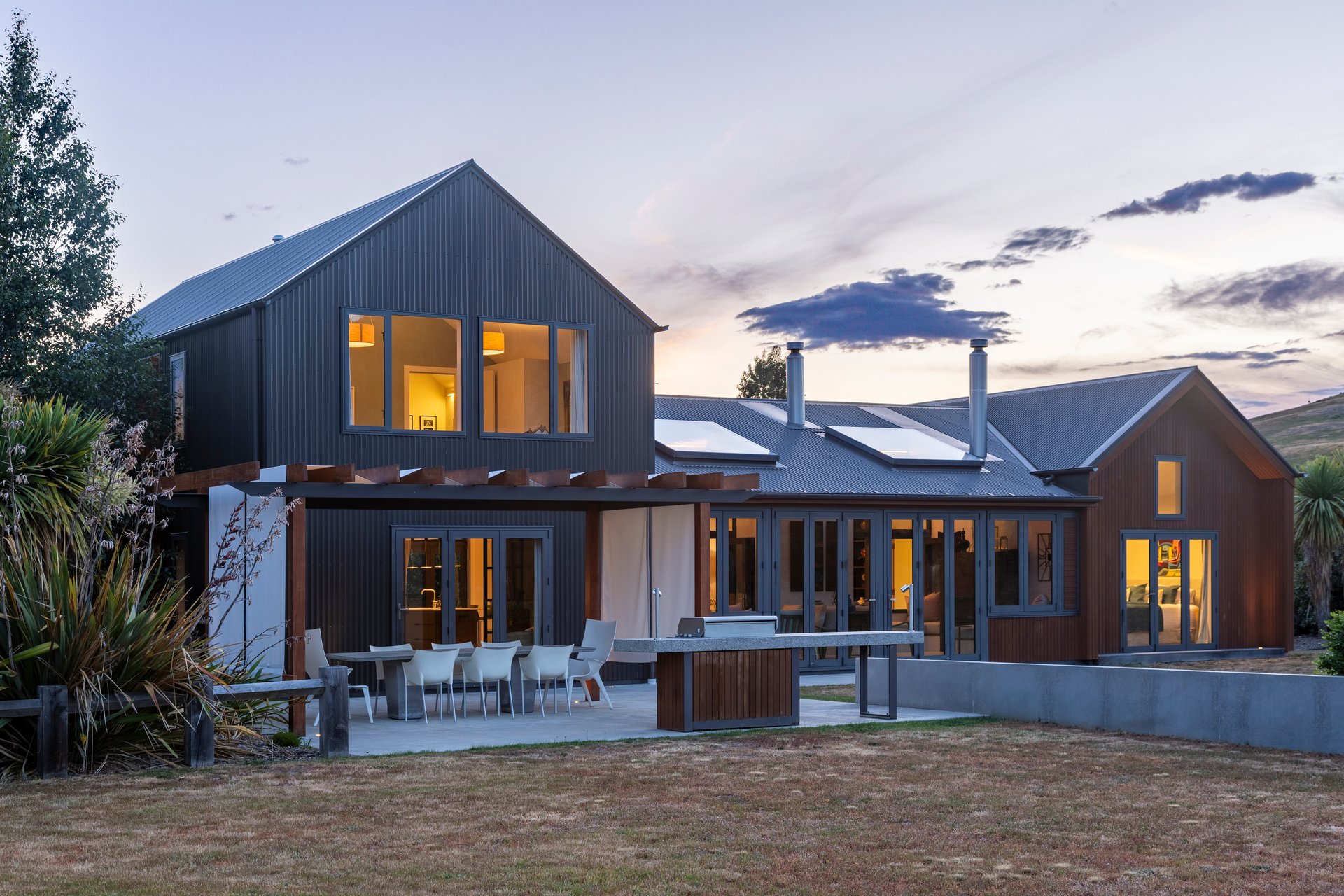 Speargrass Flats | Queenstown by Marina Mathews Photography | ArchiPro NZ
