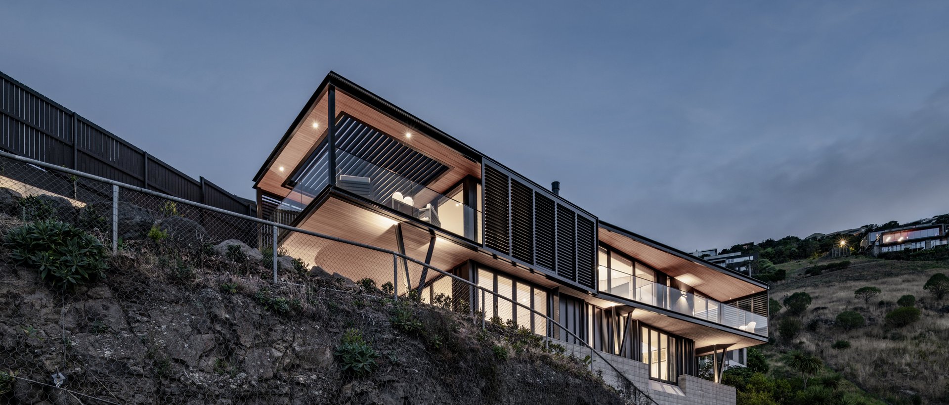 Scarborough Cliffhanger by +MAP Architects | ArchiPro NZ