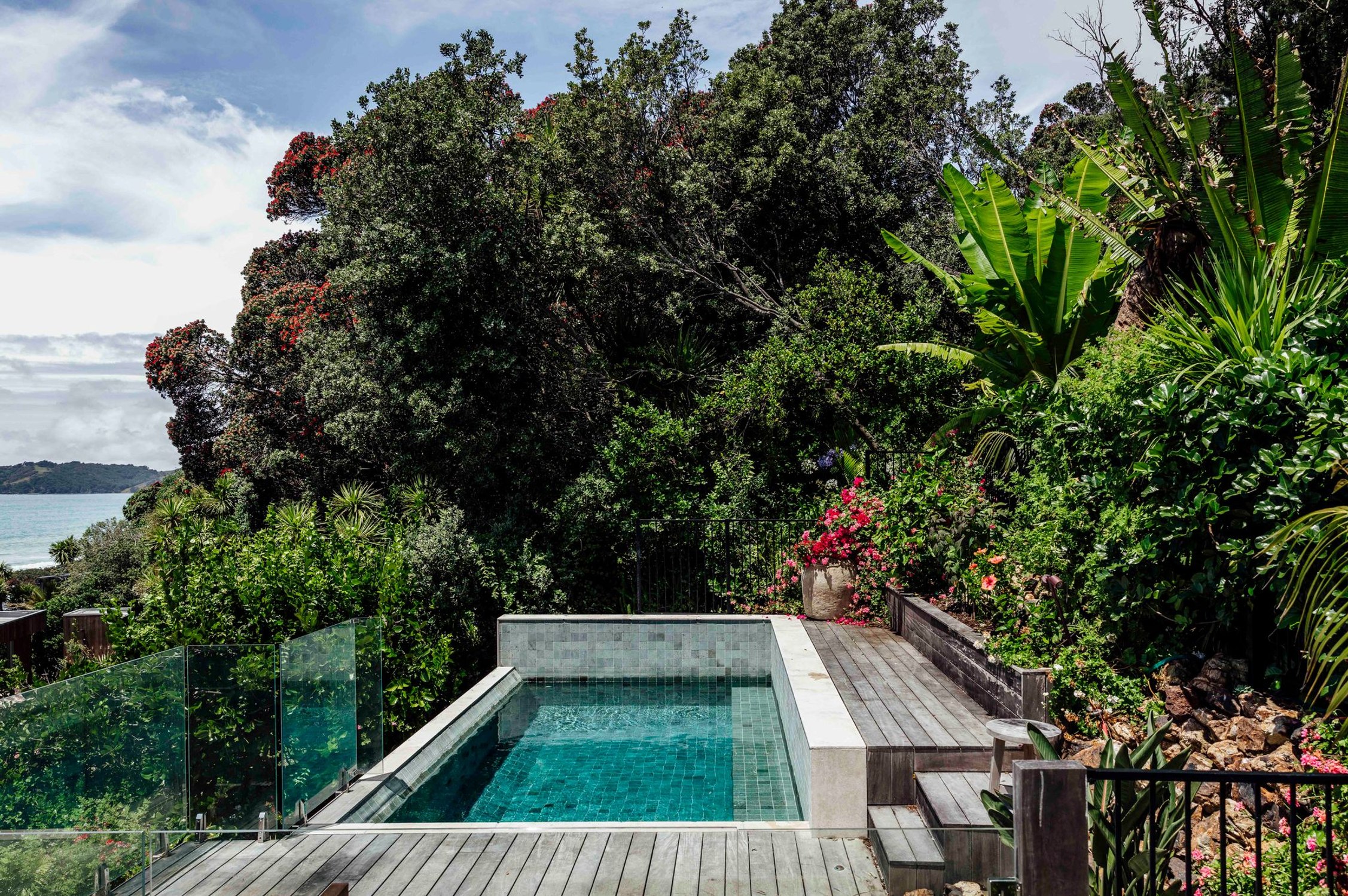 Ward House Waiheke - Designsource | ArchiPro NZ