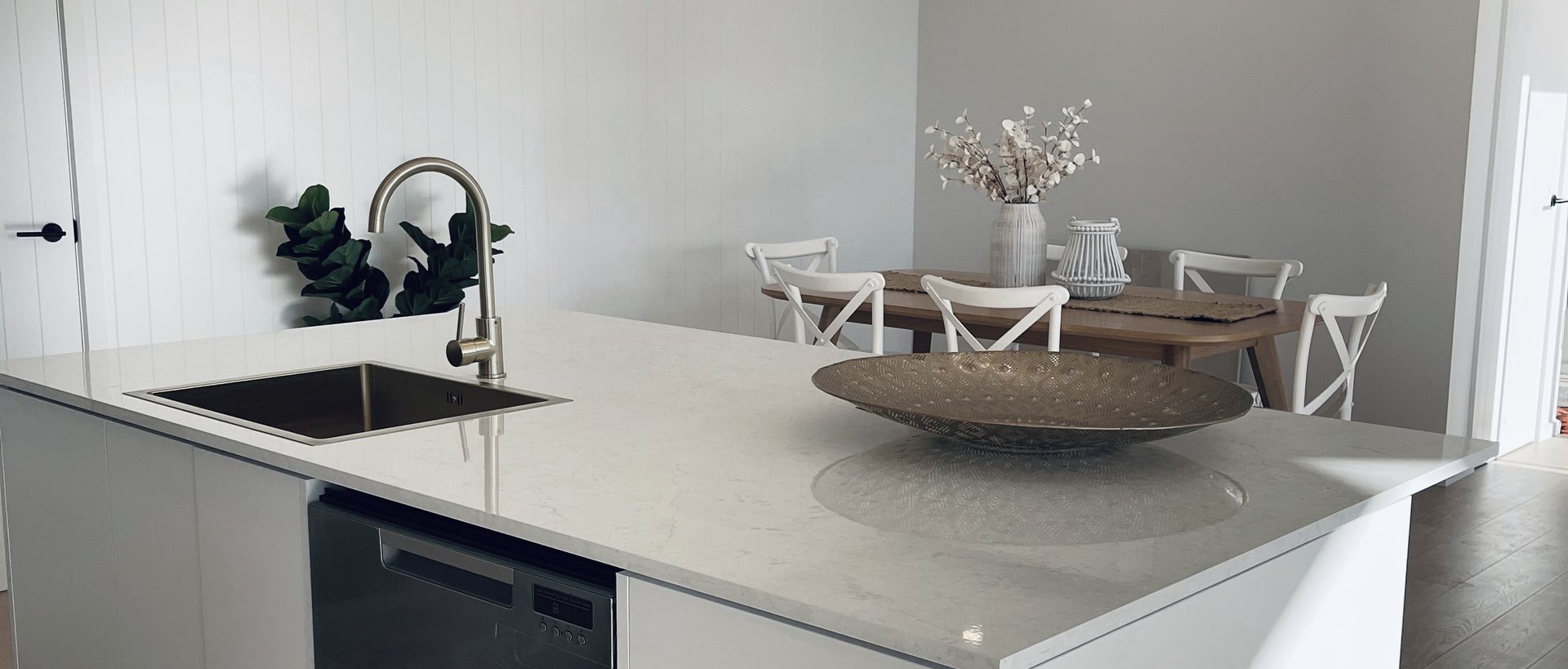 Camden Grove by iPlumb | ArchiPro NZ