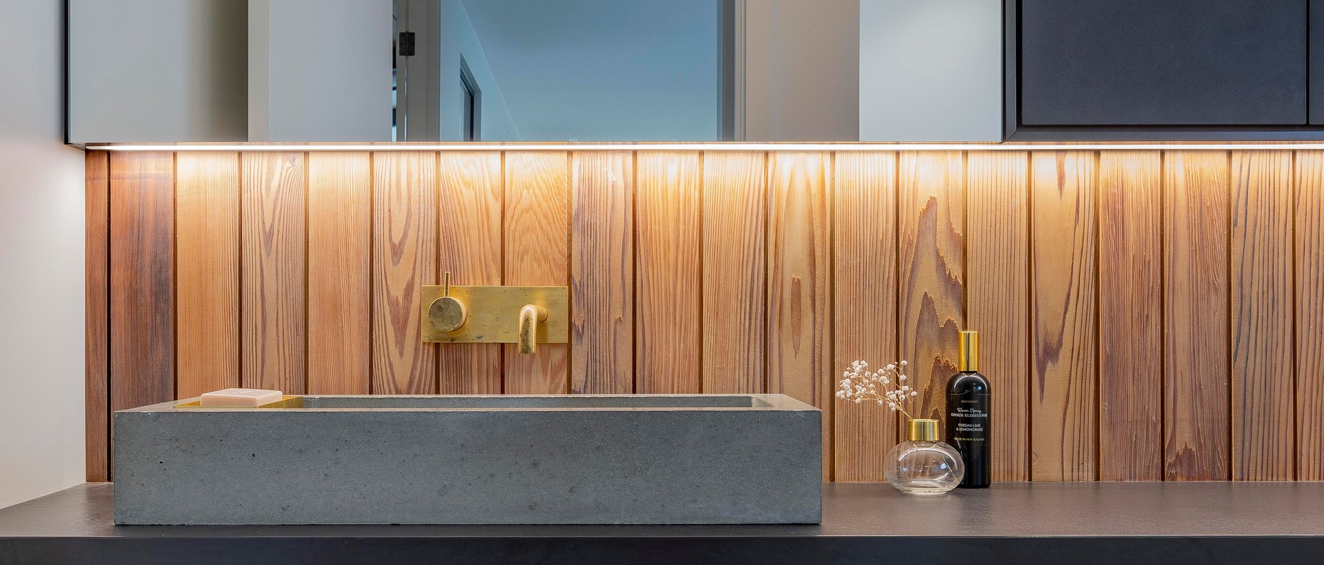 Timber Rich St Heliers by Yellowfox Interiors | ArchiPro NZ