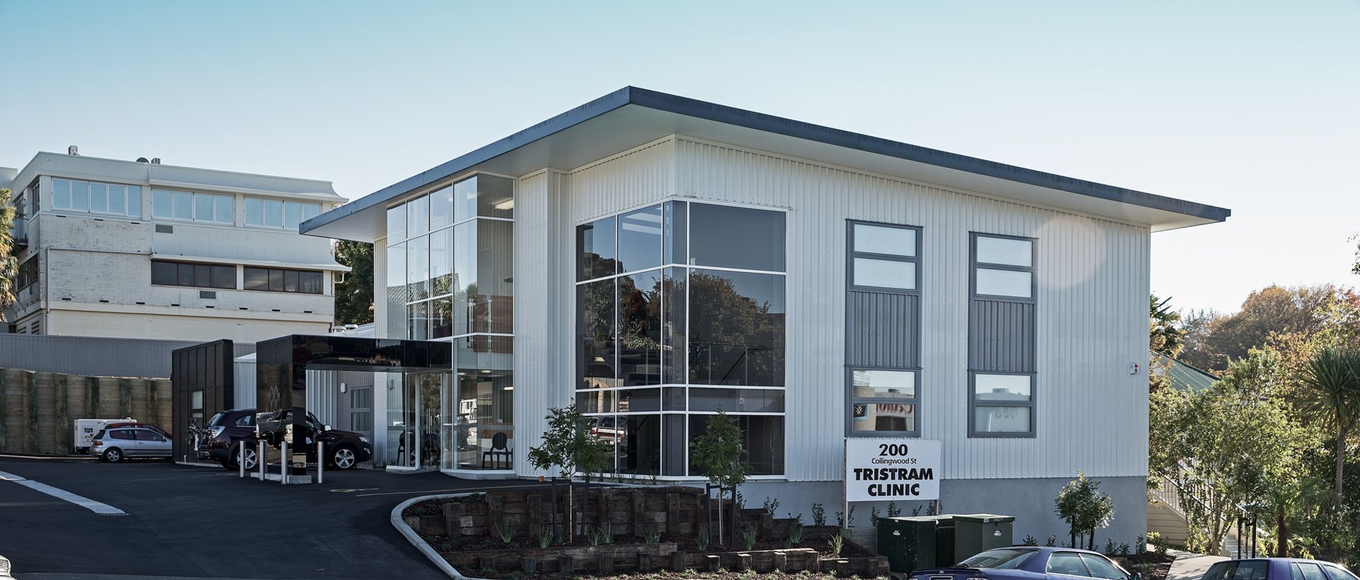 Hamilton's Premier Clinic by Design Engine Architects - Wassung ...