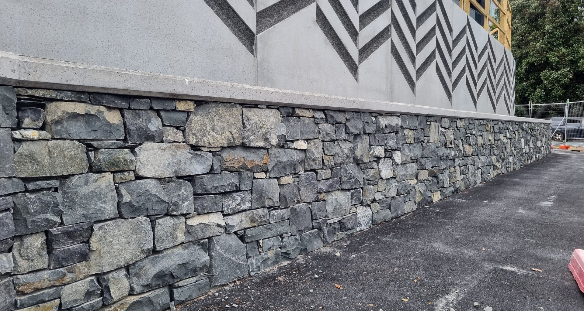 Hamilton city wall by Highland Stone | ArchiPro NZ