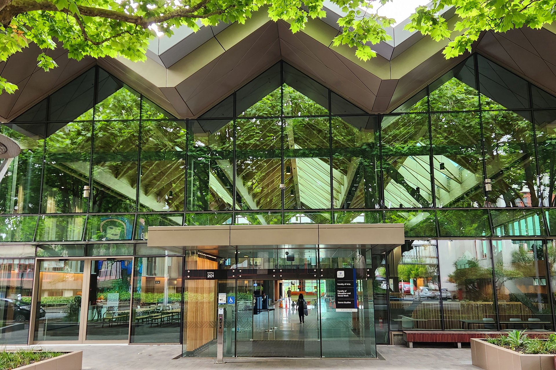 University of Auckland Building 201 by EllisCo | ArchiPro NZ