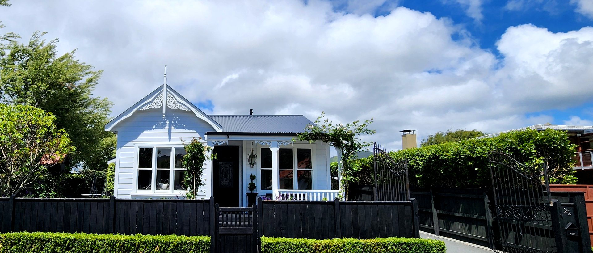 Custom Villa Fretwork by Craftbuilt | ArchiPro NZ