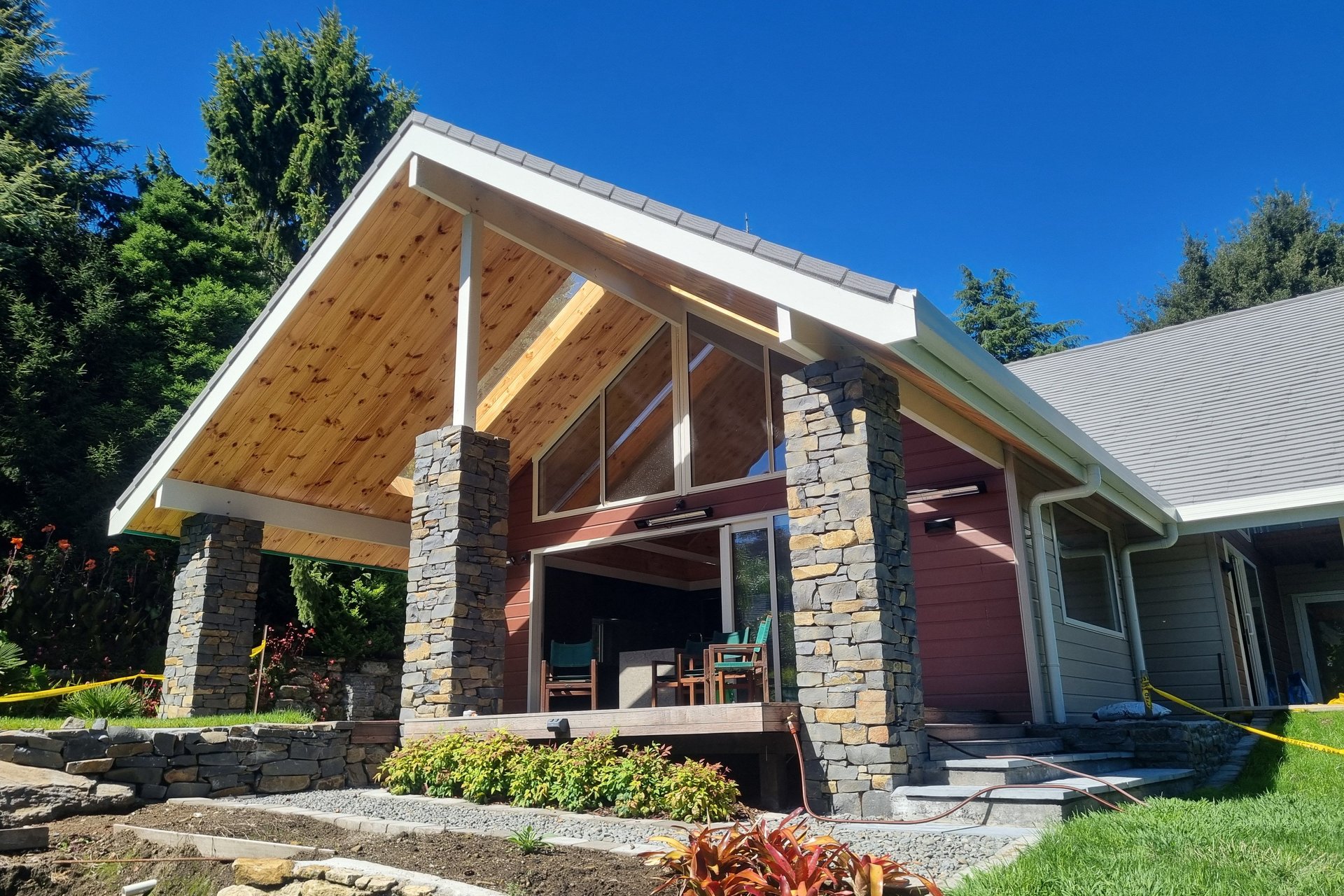 Basalt pillars by Highland Stone | ArchiPro NZ