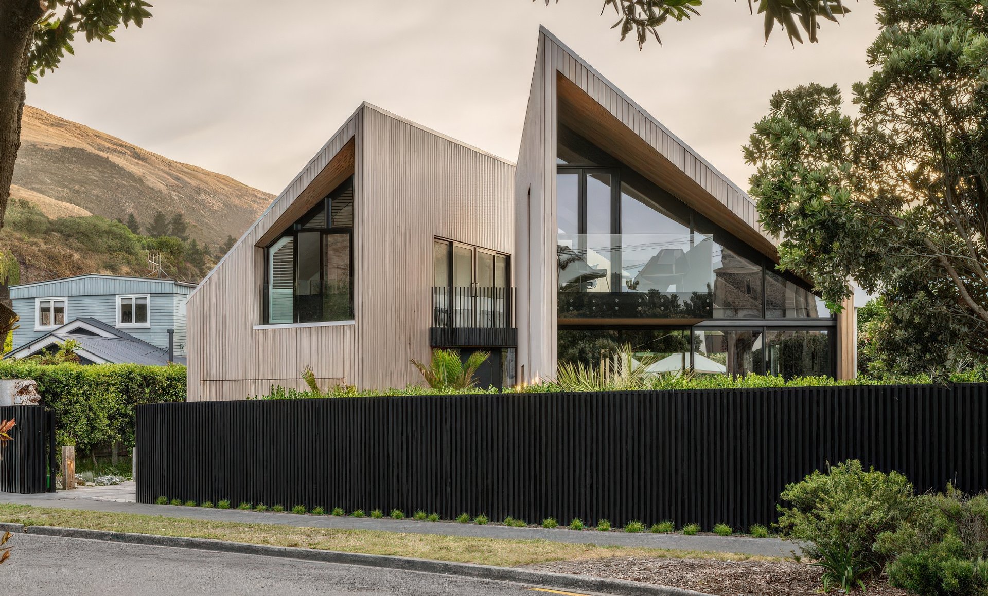 Esplanade House by Summitbuild Construction | ArchiPro NZ