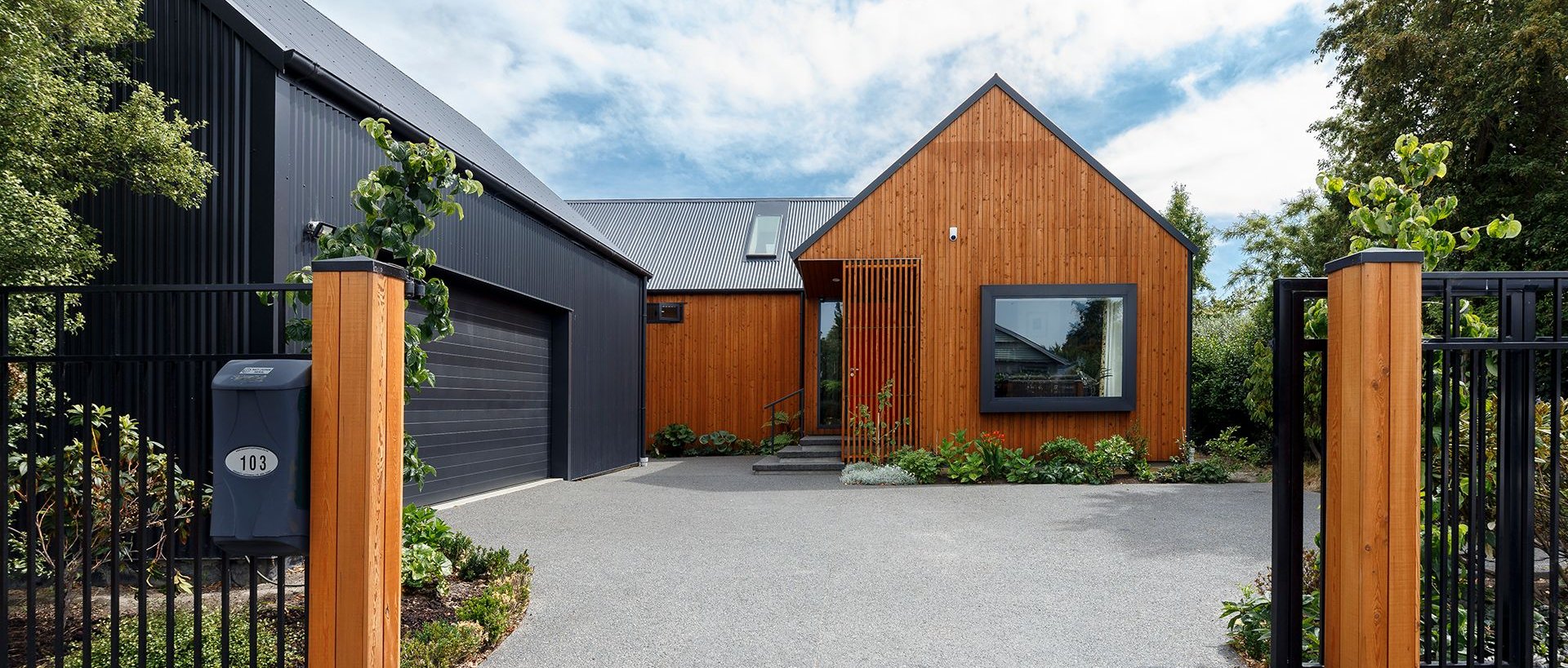 Moore Sharp House by JTB Architects | ArchiPro NZ