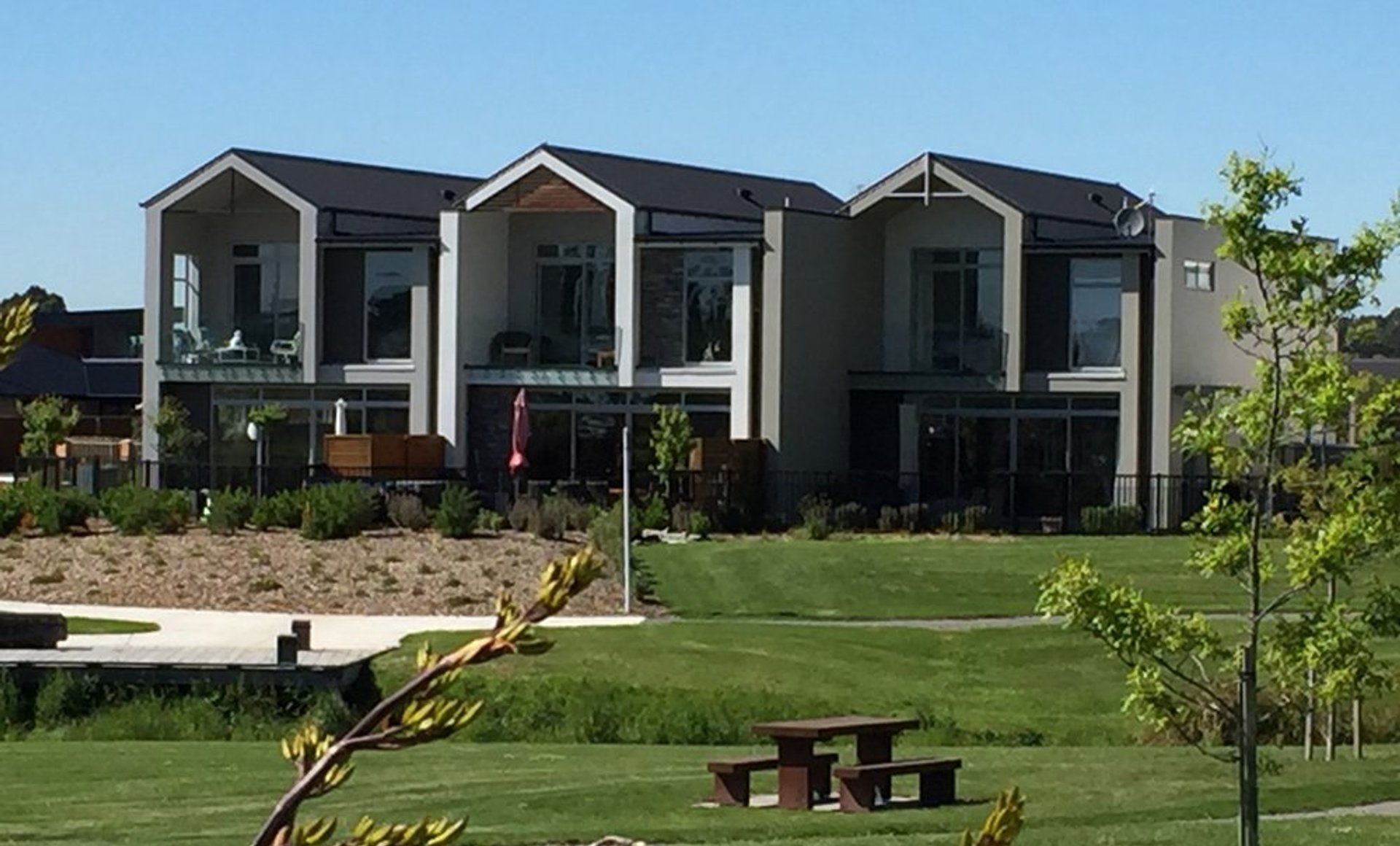 Silverstream Estates Medium Density Design Guide by DCM Urban Design ...