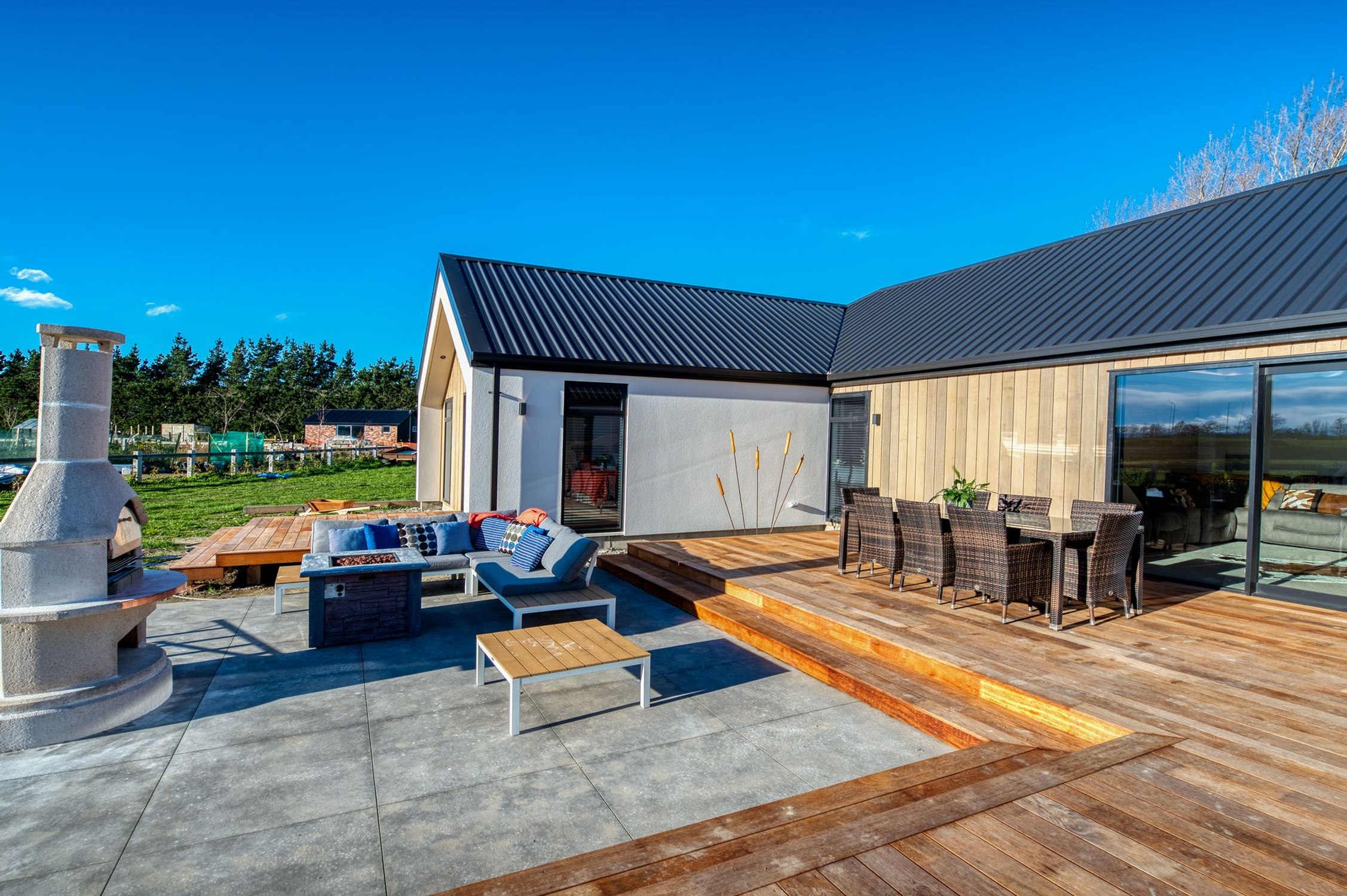 Pavilion Home, Cedar Cladding - 'The Dunstan' - Fraemohs Homes ...