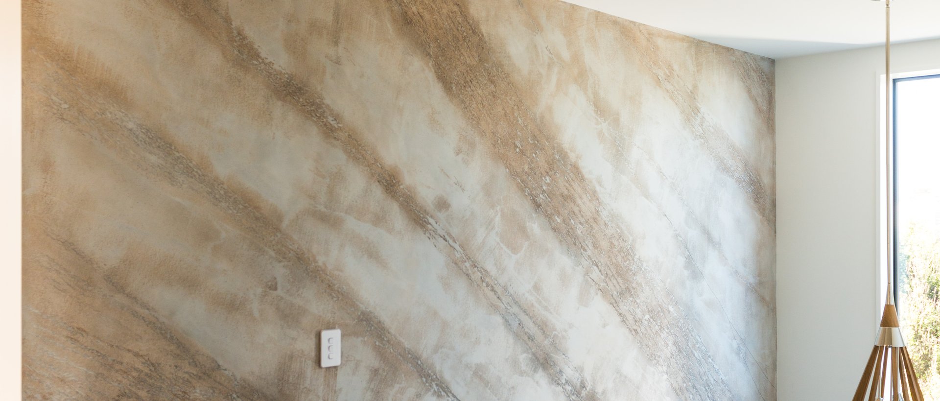 Textured Multi-Colour Split Stone Finish by Claddagh Plastering ...