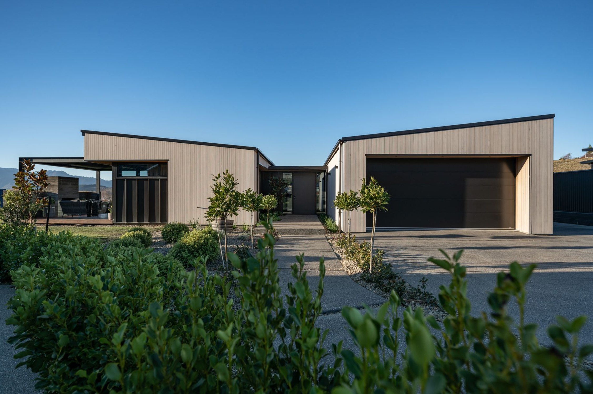 Little Alpha Loop - All Elements Outdoor Construction | ArchiPro NZ