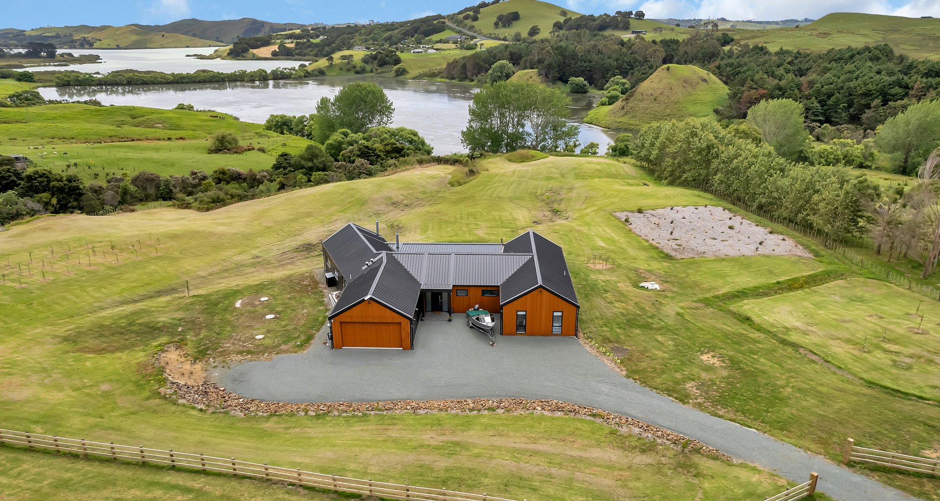Burn House by Brogan Builders | ArchiPro NZ