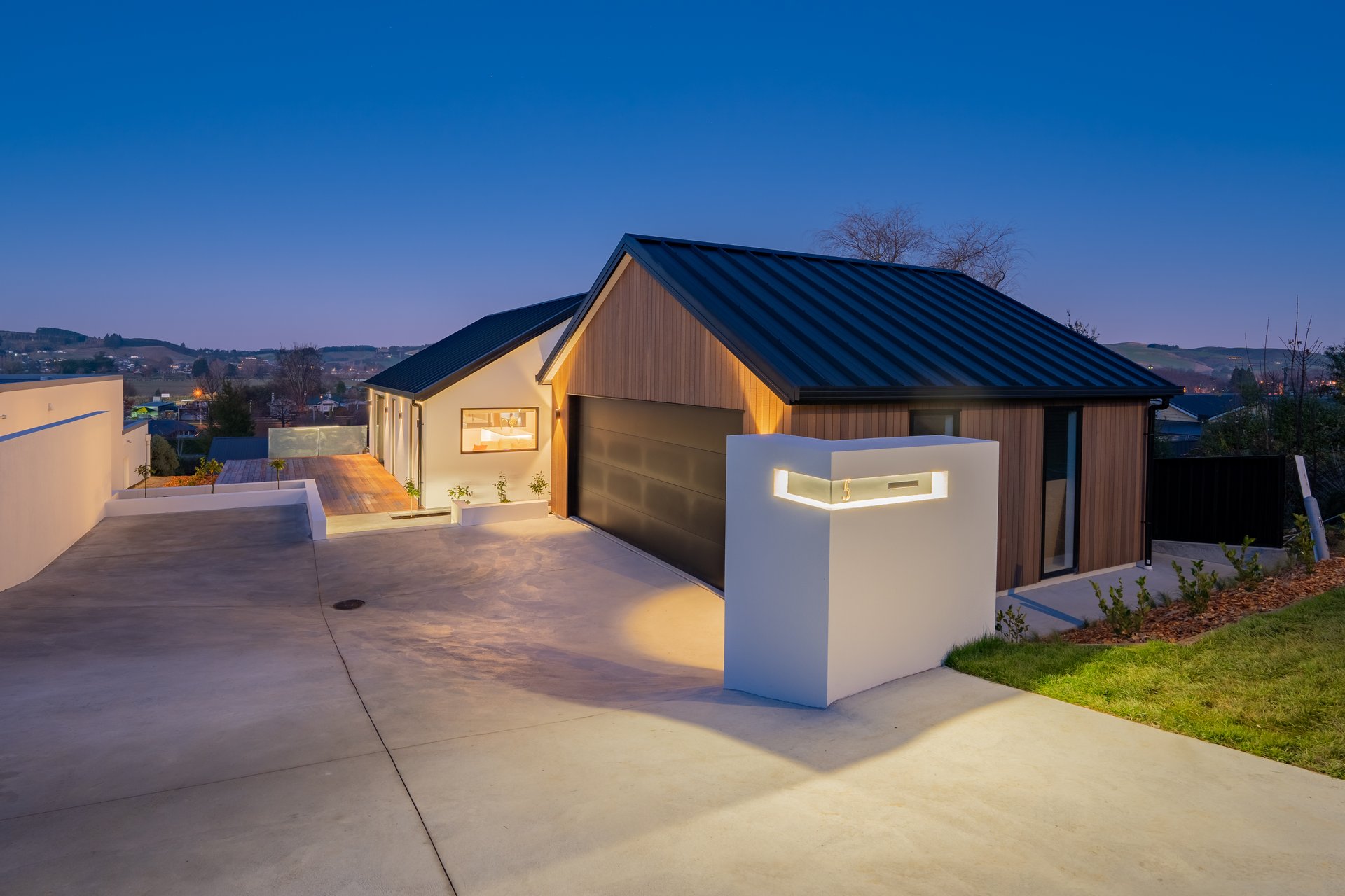 Contemporary New Build | Gore by JW Building | ArchiPro NZ