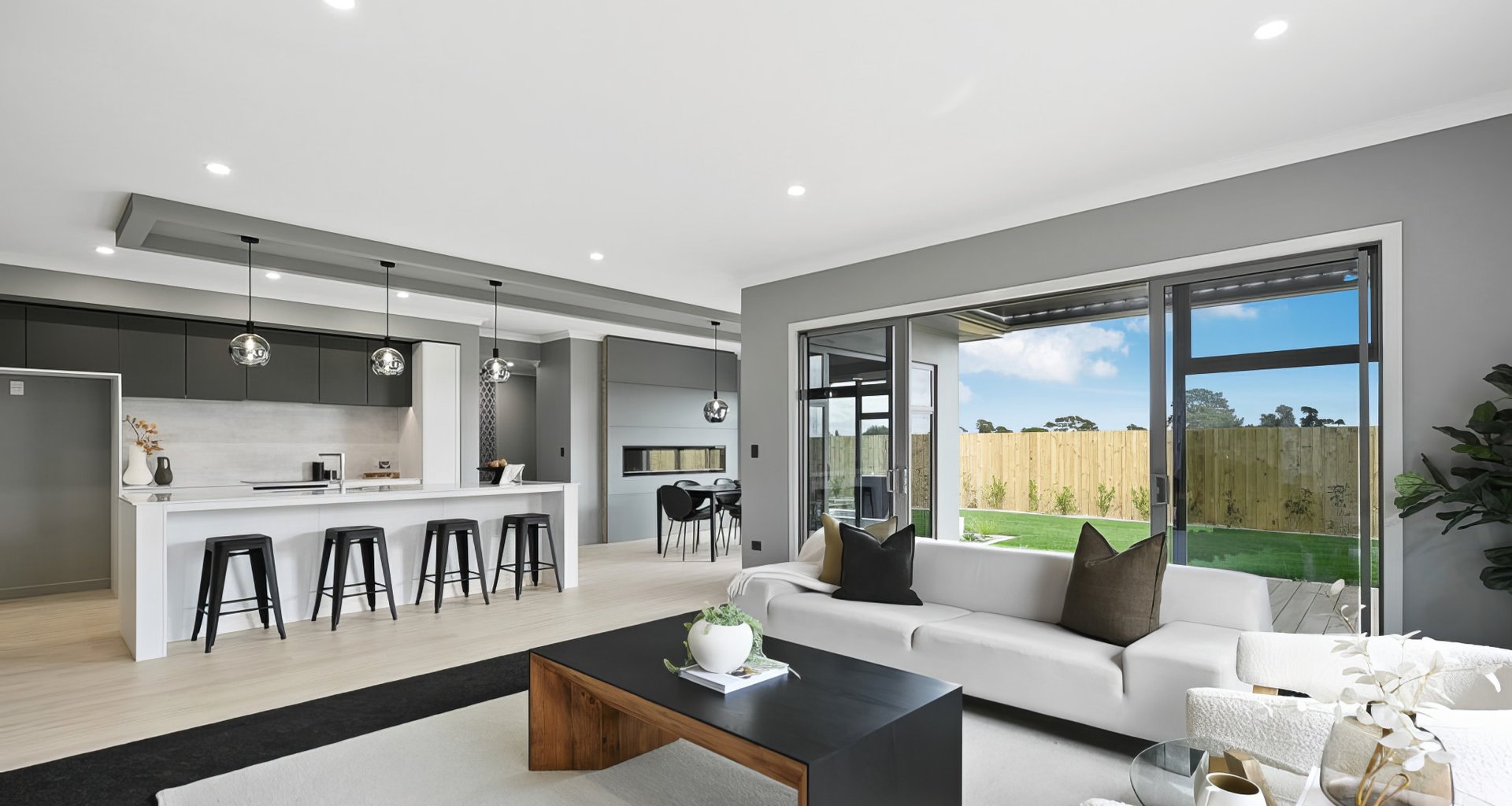 Designer Home - Flagstaff by MIKE STENT DECORATORS LTD | ArchiPro NZ